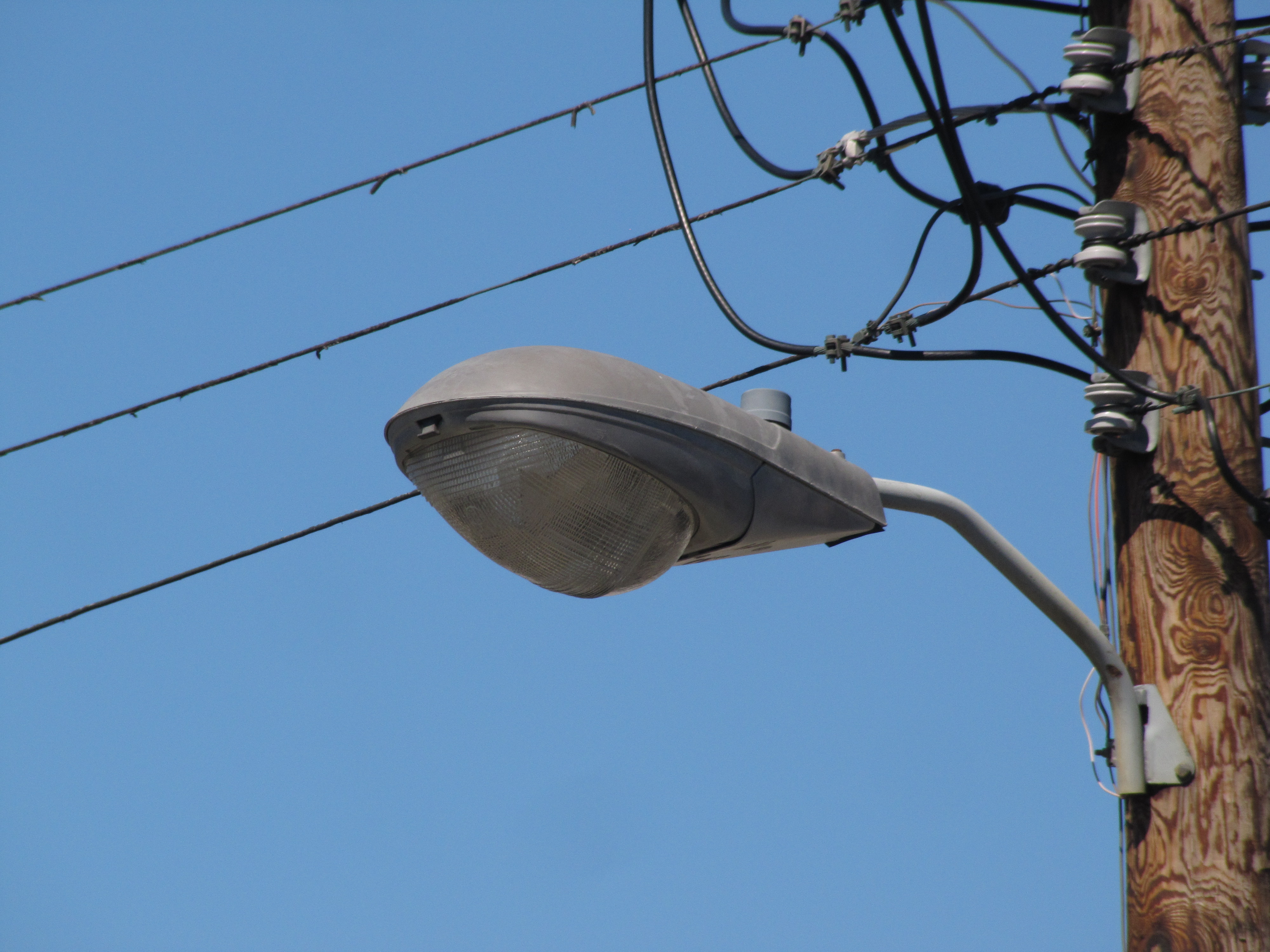 The Overhead Streetlights of the Local Streets Part 2: Clamshells and ...