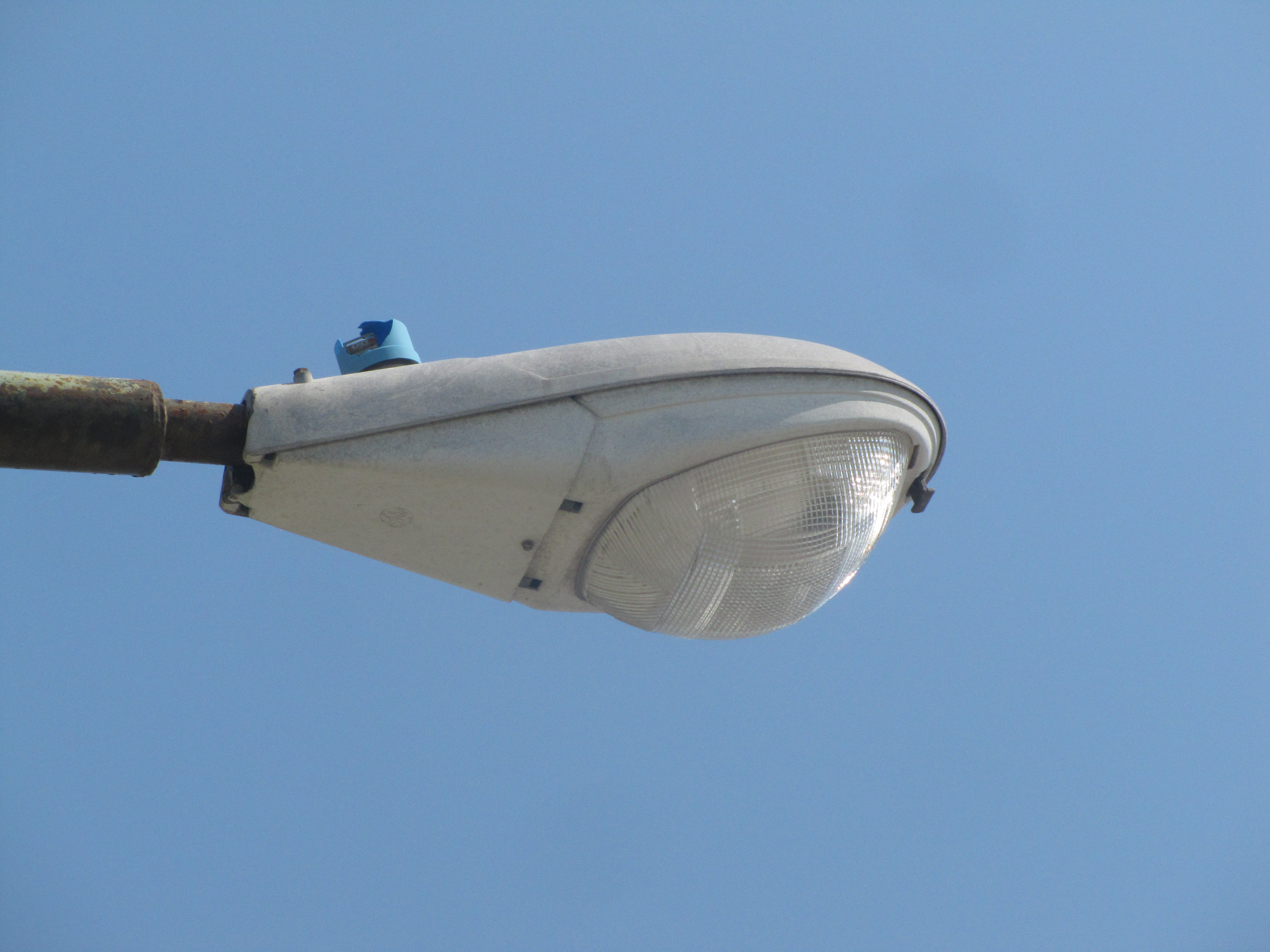 The Overhead Streetlights of the Local Streets Part 2: Clamshells and ...