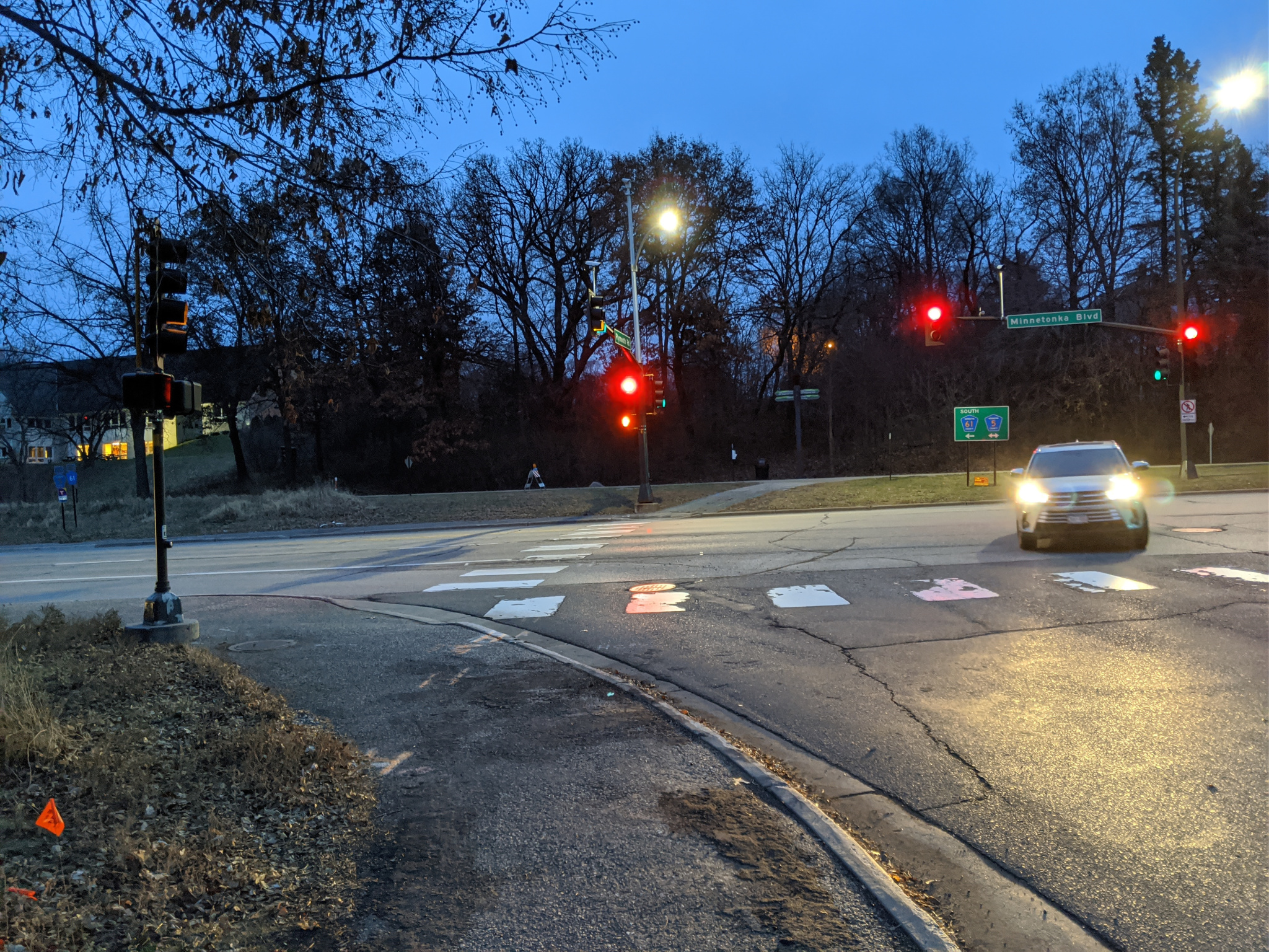 Plymouth Road: a New Piece of Local Bike Infrastructure - Streets.mn