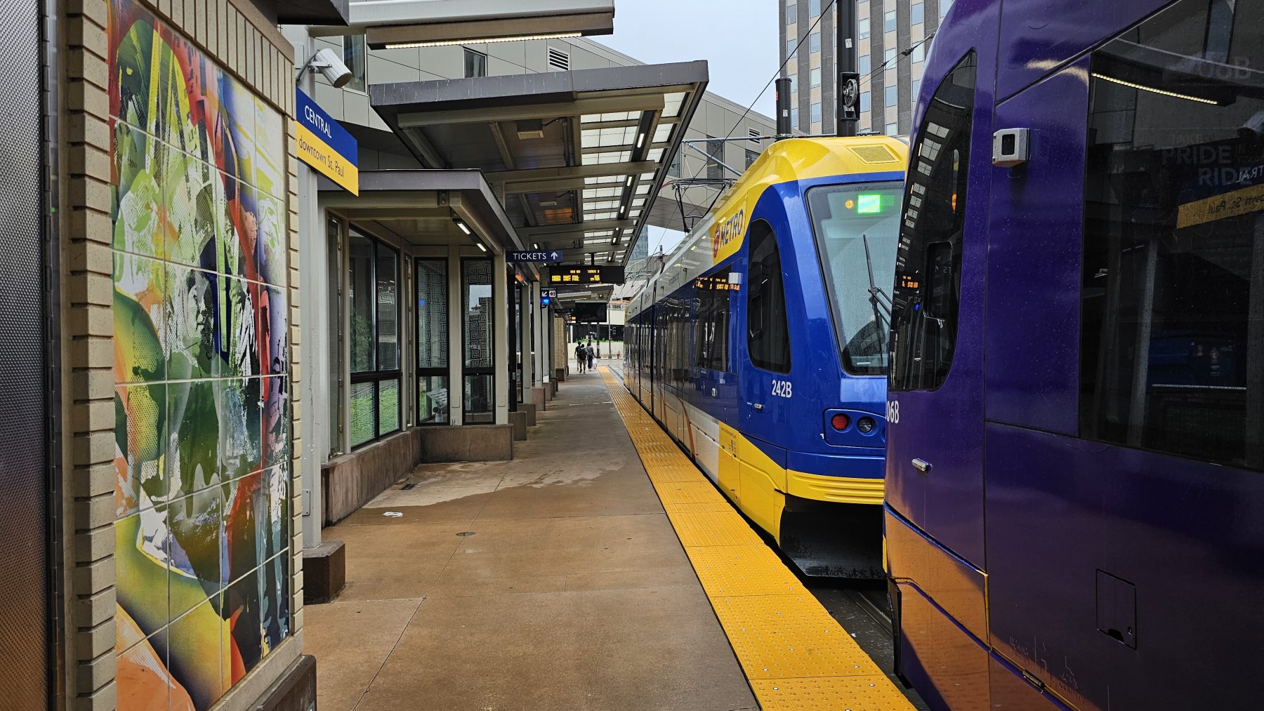 Riding the Green Line: You Can Do Better, Metro Transit - Streets.mn