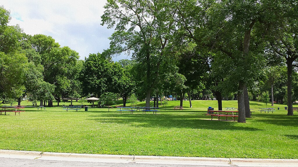 St. Paul's Cherokee Park: A Brief History - Streets.mn
